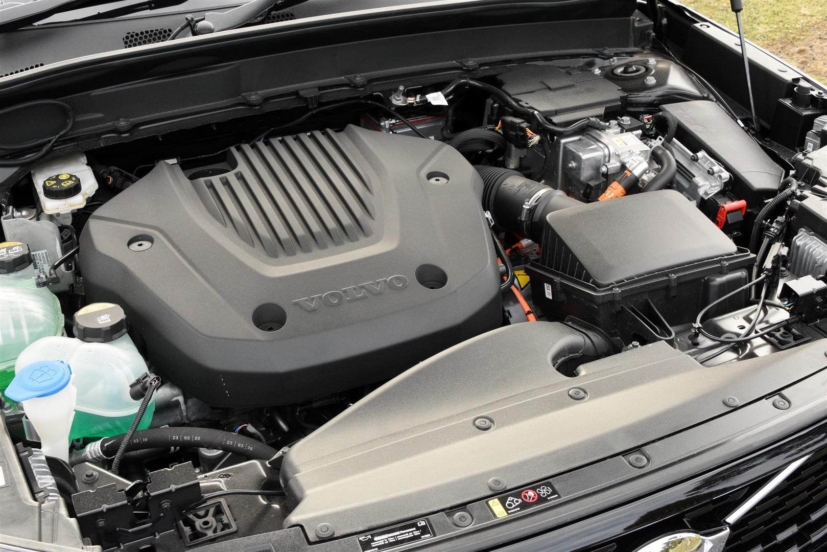 Article: Hybrid Volvo shows intent